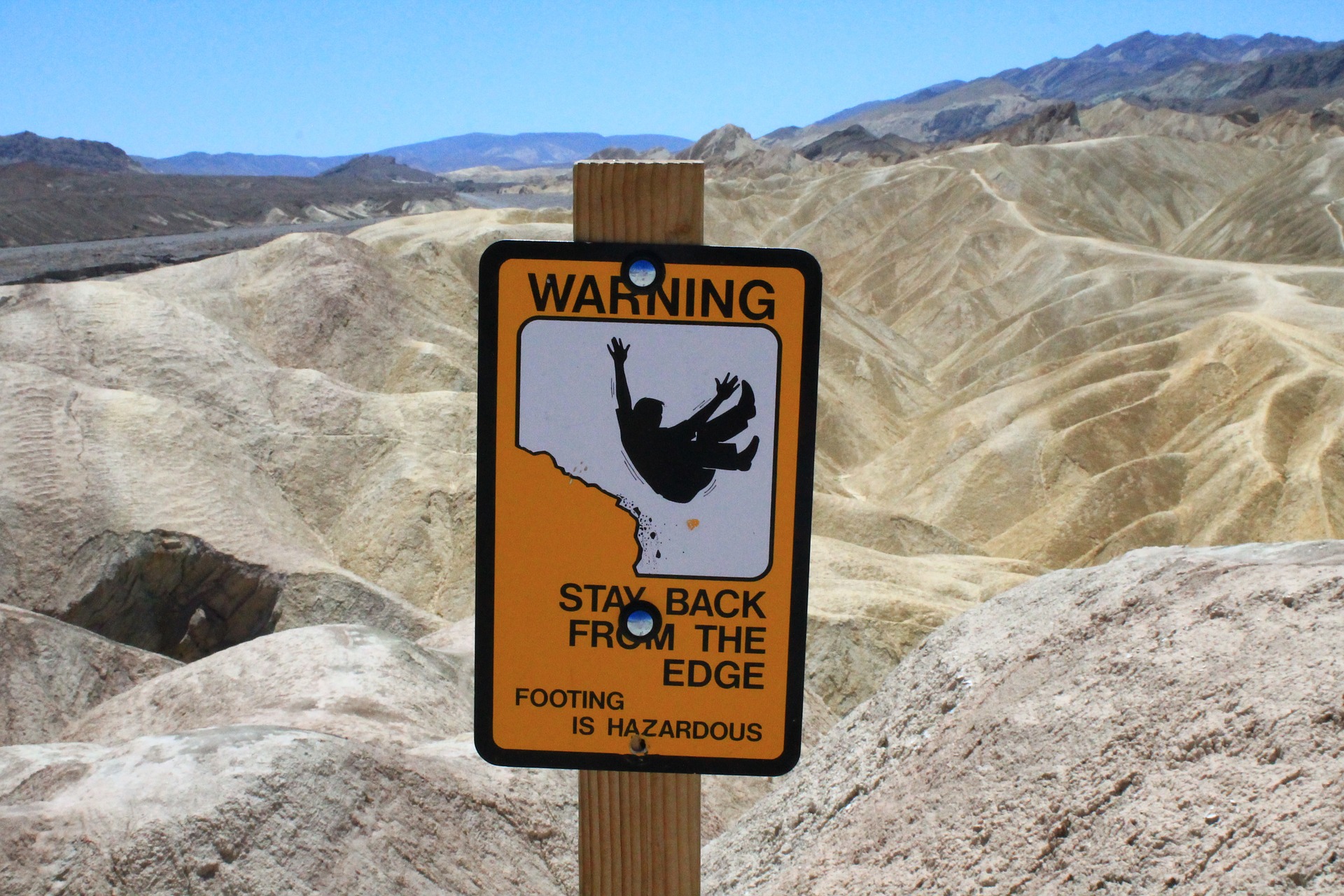 9 Warning Signs That Your Business Is In Danger